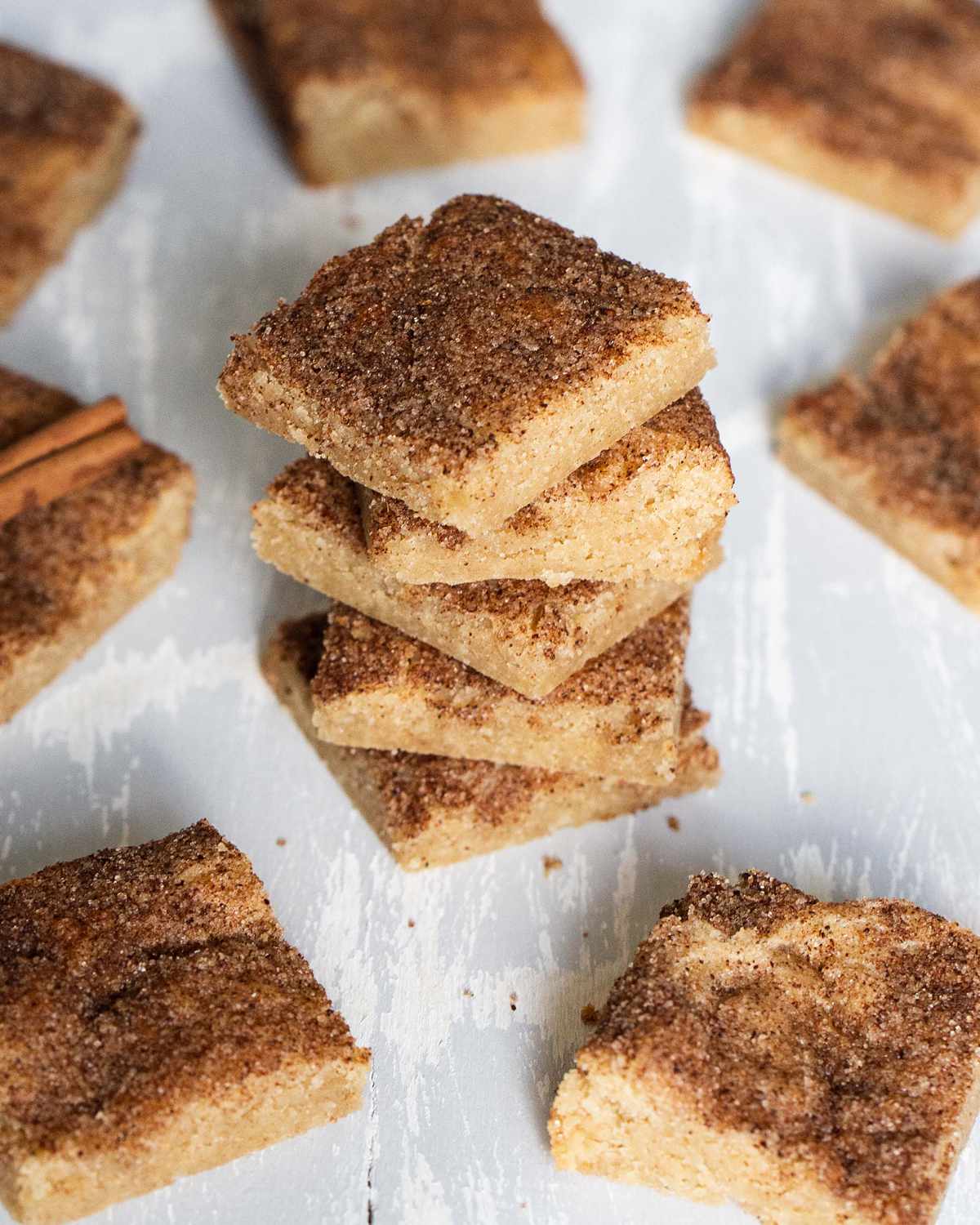 Snickerdoodle Cookie Bars Recipe - Movers and Bakers