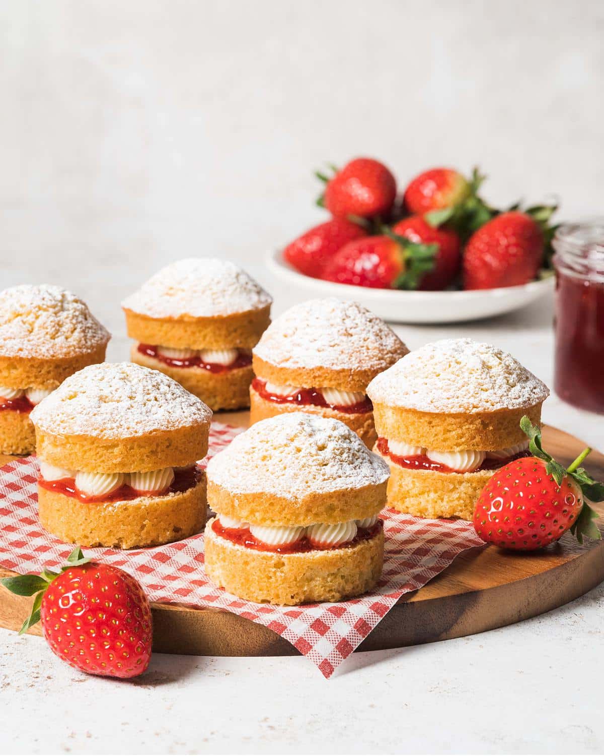 My Favourite Easy Carrot Cake Recipe | Movers and Bakers