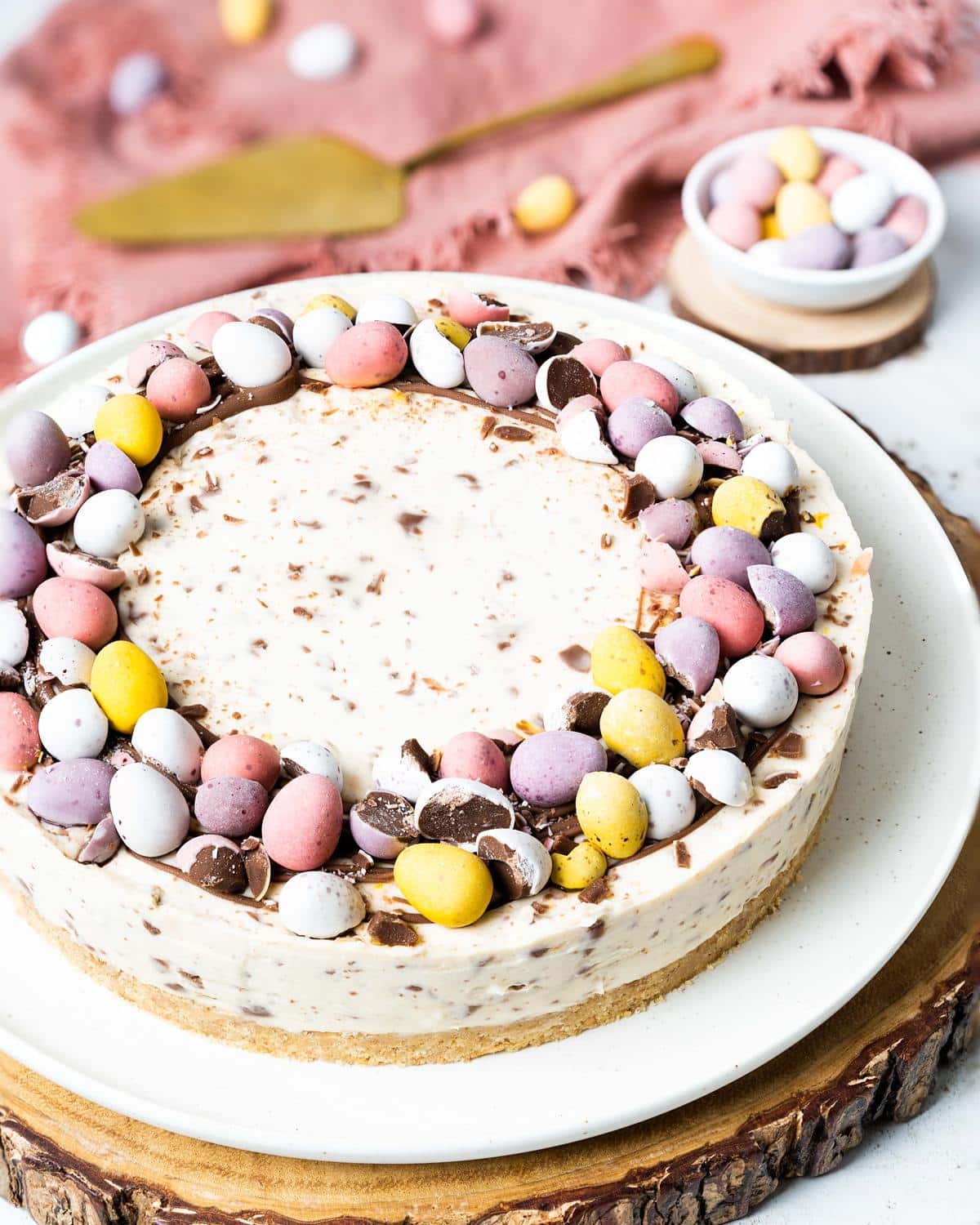 Mini Egg Cheesecake | Movers and Bakers